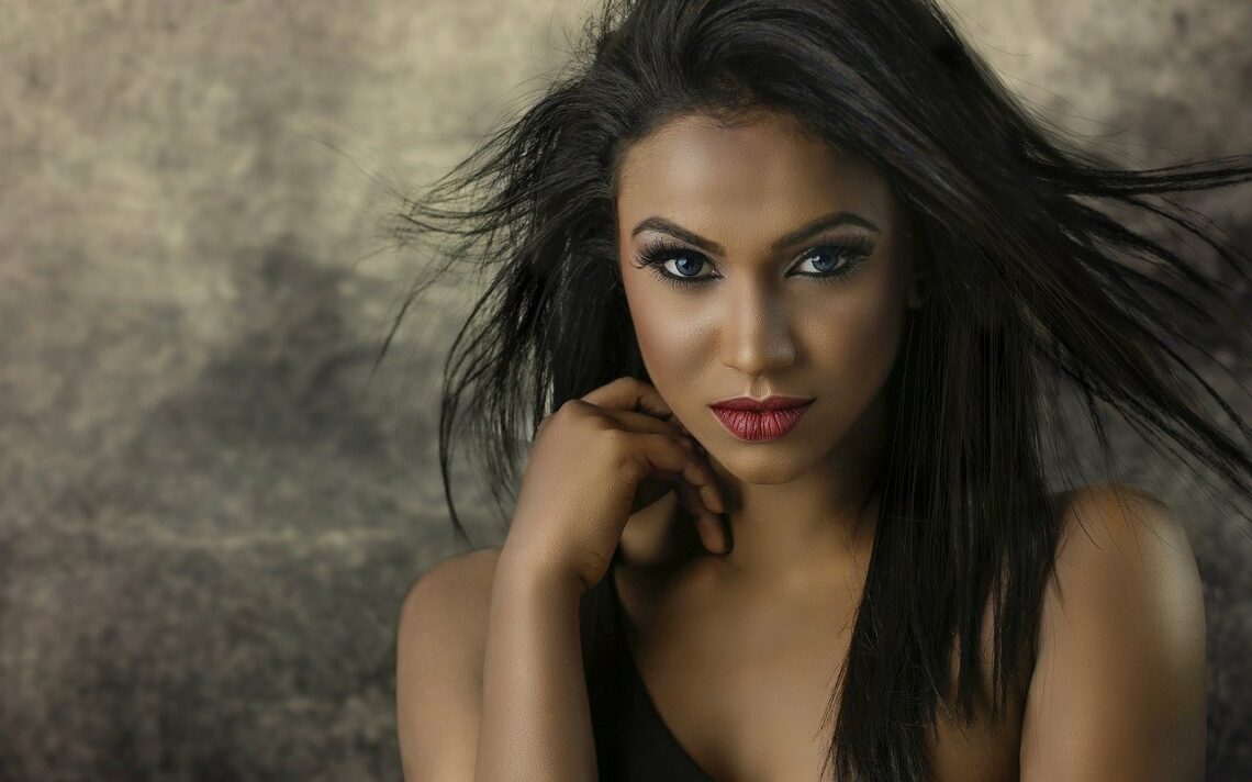 Quelles sont les astuces pour réussir son maquillage Quelles sont les astuces pour réussir son maquillage