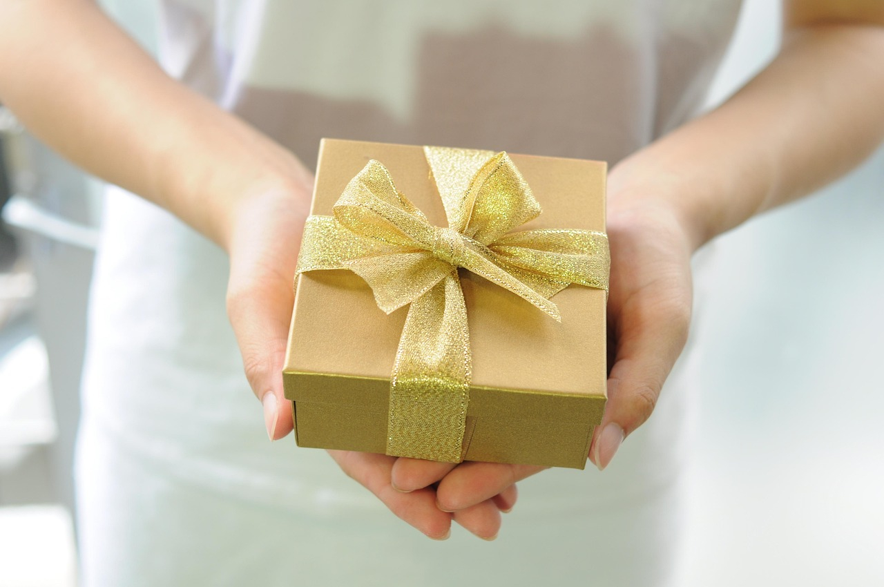 Pourquoi choisir un coffret cadeau personnalisé plutôt que les options ...