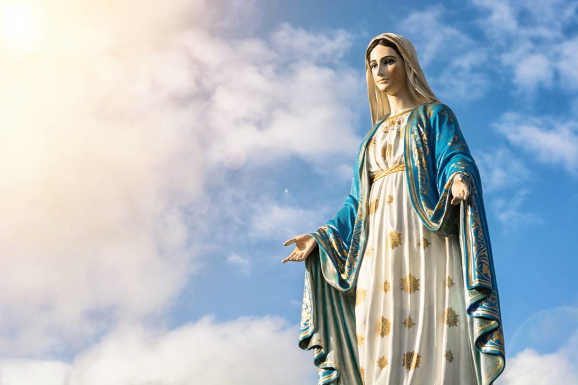 Vierge Marie : la symbolique des couleurs